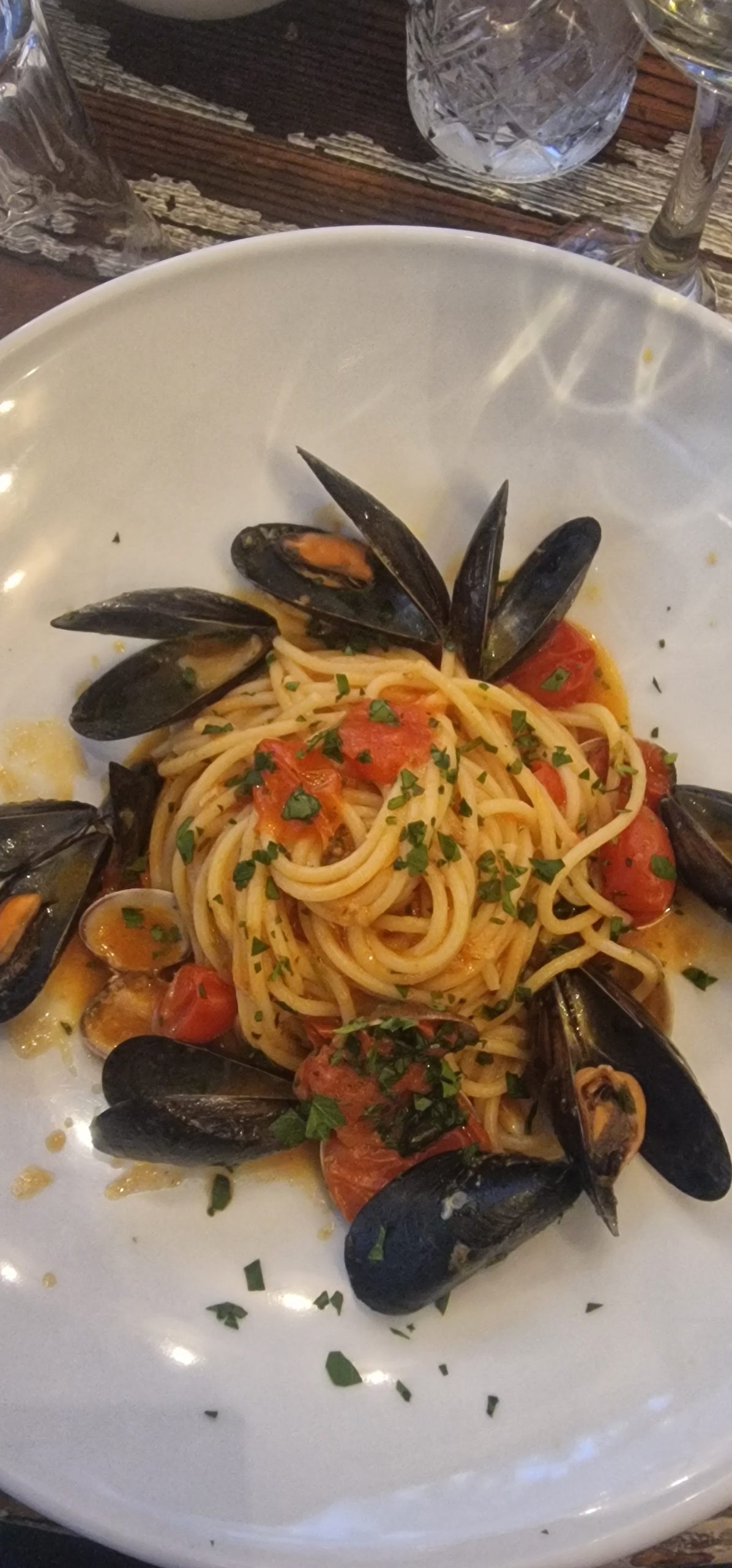 Linguine cu Fructe de Mare - Gatesti Acasa